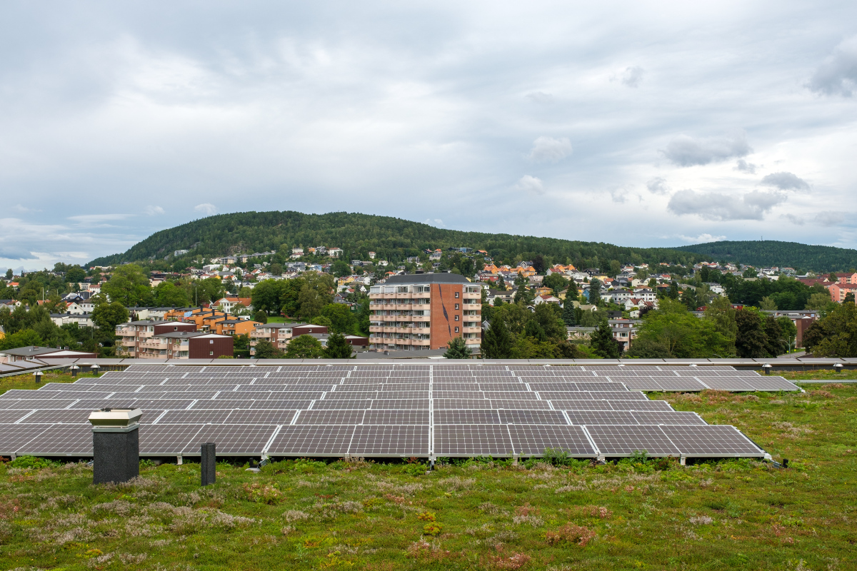 Oslo kommune gjør det billigere å installere solceller - Klimaetaten